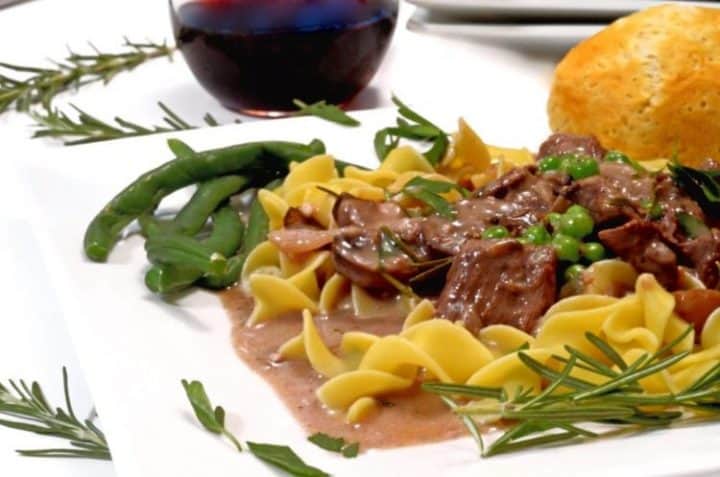 Slow Cooker Rosemary Beef Tips Recipe - Platter Talk