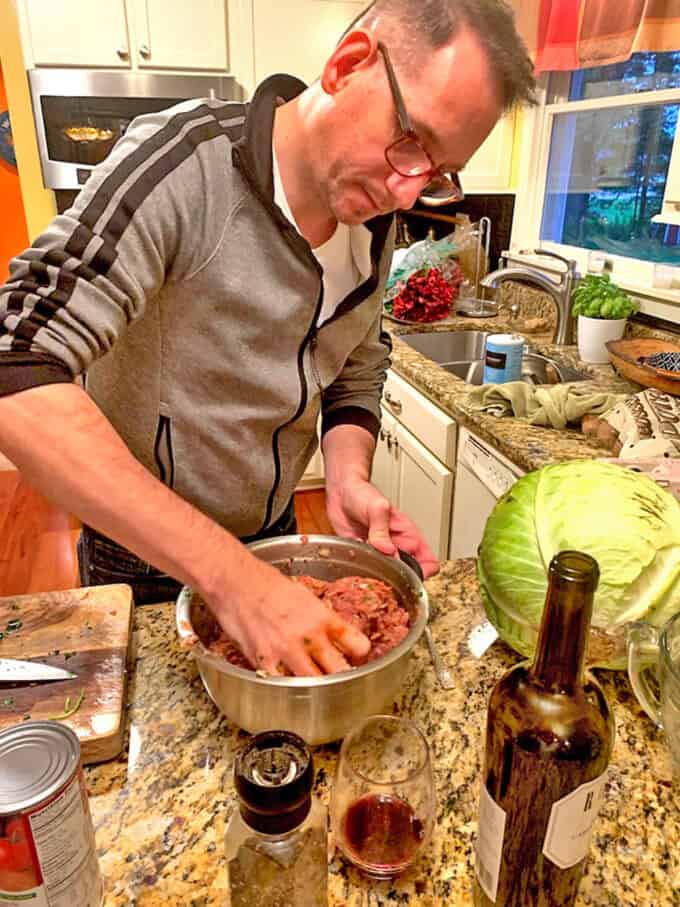 Golumpki (Gołąbki, Polish Stuffed Cabbage Rolls)