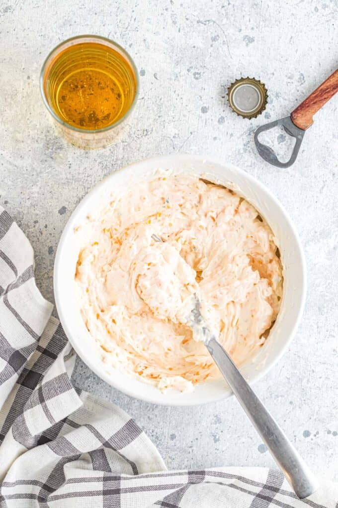 4-Ingredient Beer Dip - Platter Talk